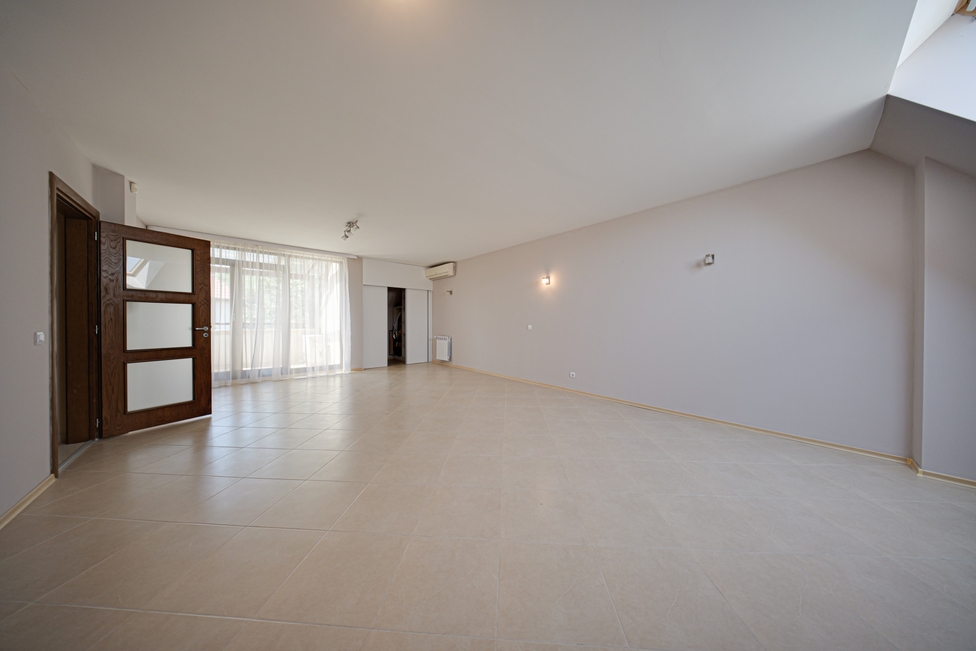 Furnished house in a gated complex in the Kambanite area for rent ...